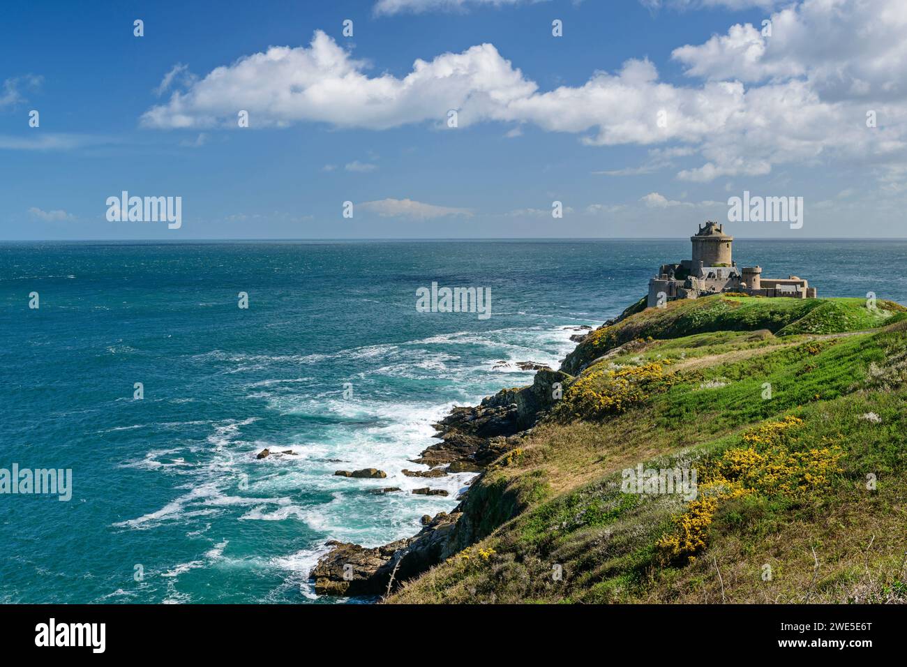 Fort La Latte, near Cap Fréhel, Côte d'Émeraude, Emerald Coast ...