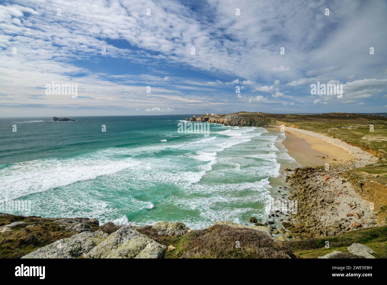 Surf runs onto the beach at Plage de Pen Hat, Camaret-sur-Mer, GR 34 ...