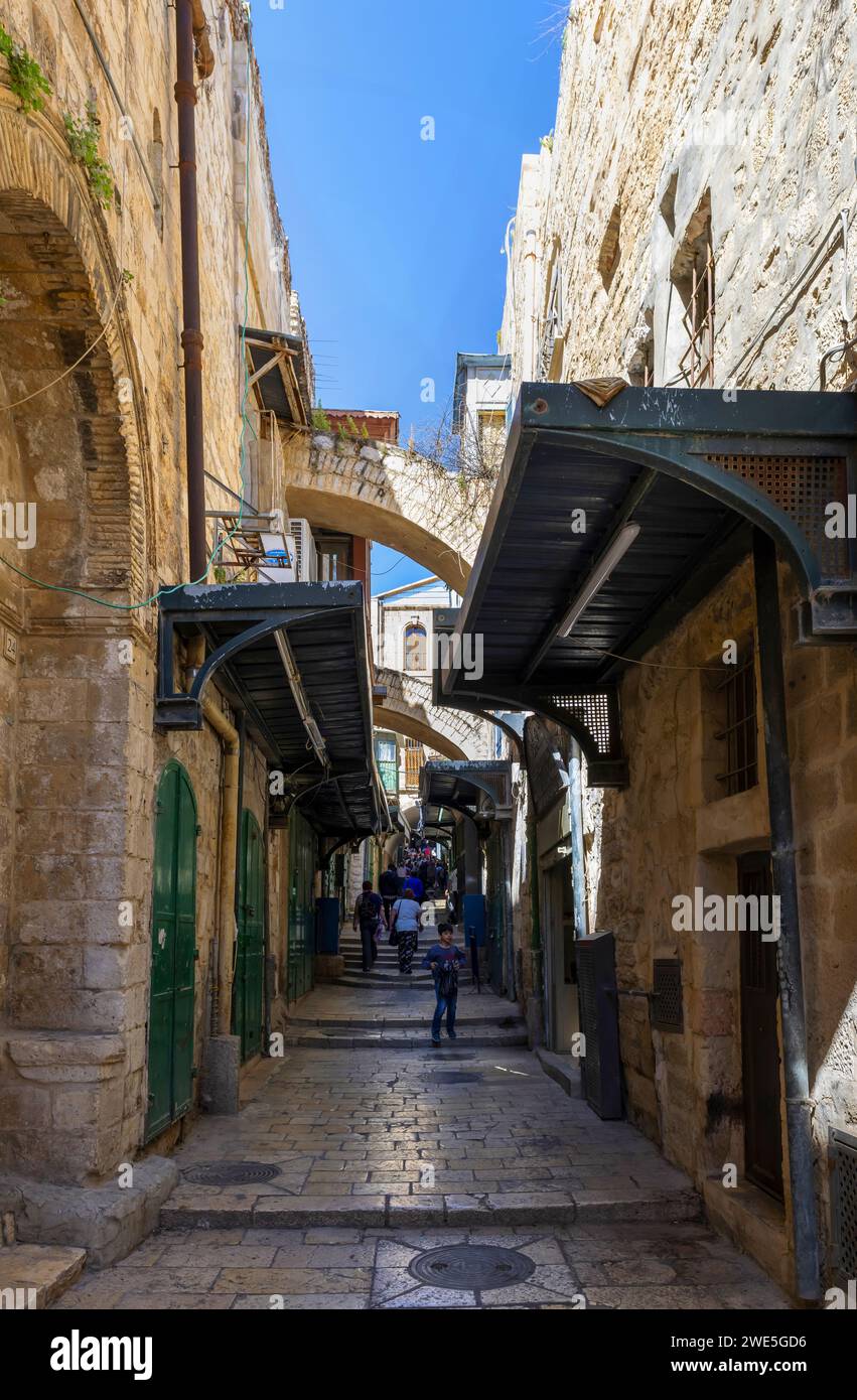 Narrow palestine vertical hi-res stock photography and images - Alamy