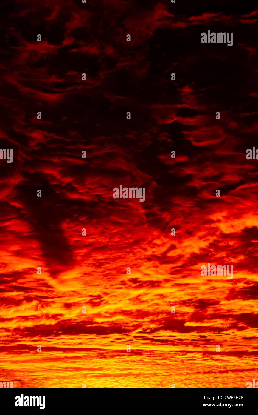 Vertical sunset backdrop hi-res stock photography and images - Alamy