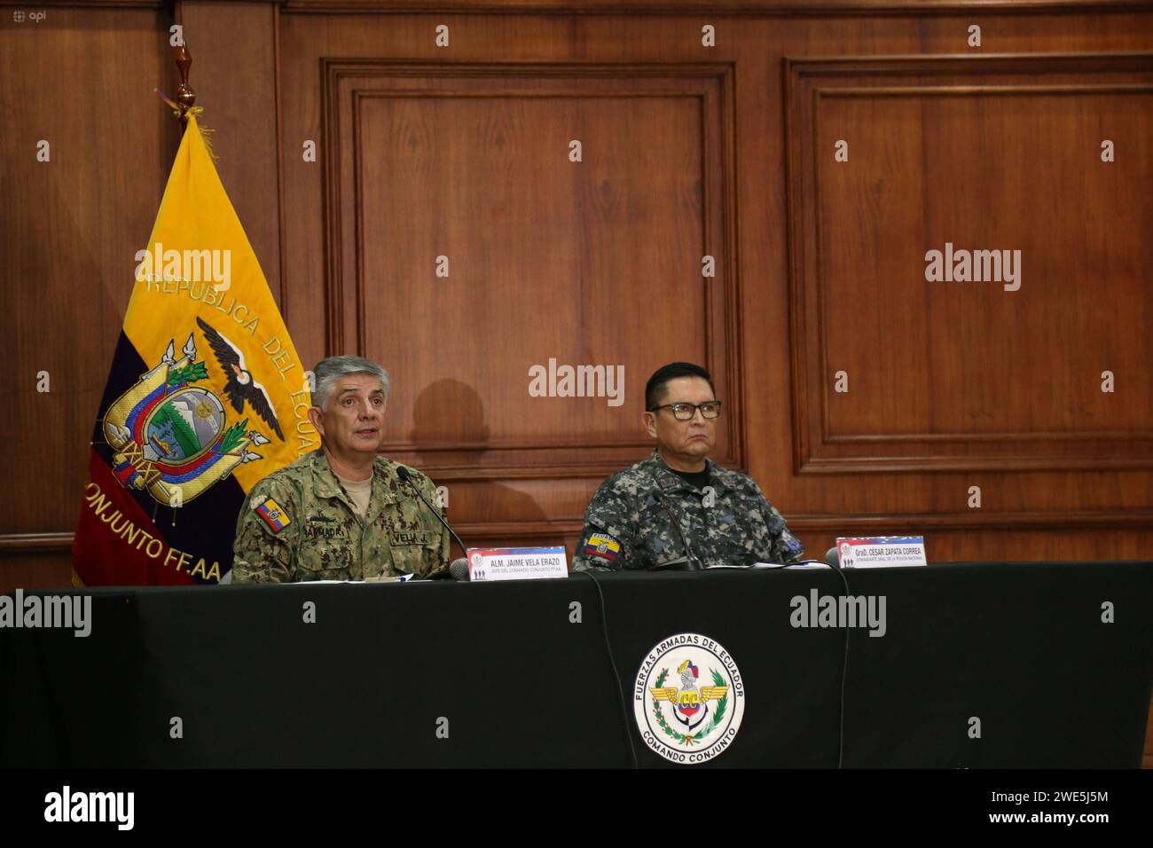 Comando de seguridad hi-res stock photography and images - Alamy