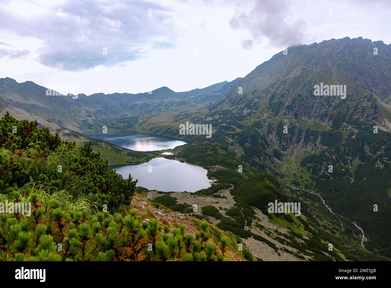 Chain of ponds hi-res stock photography and images - Alamy