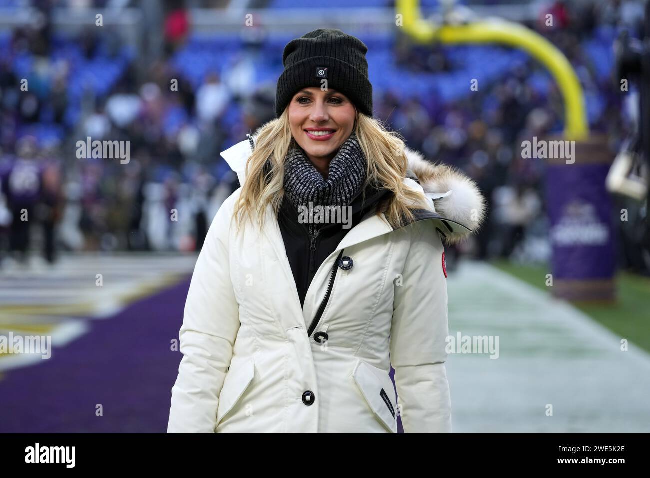 BALTIMORE, MARYLAND, JAN 20: ESPN sideline reporter Laura Rutledge ...