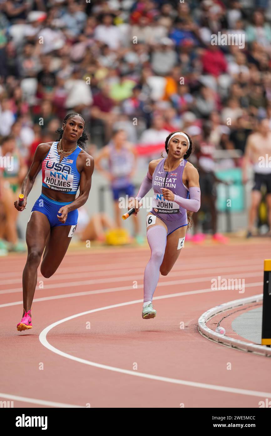 Alexis HOLMES participating in the 4x400 m Relay at the World Athletics ...