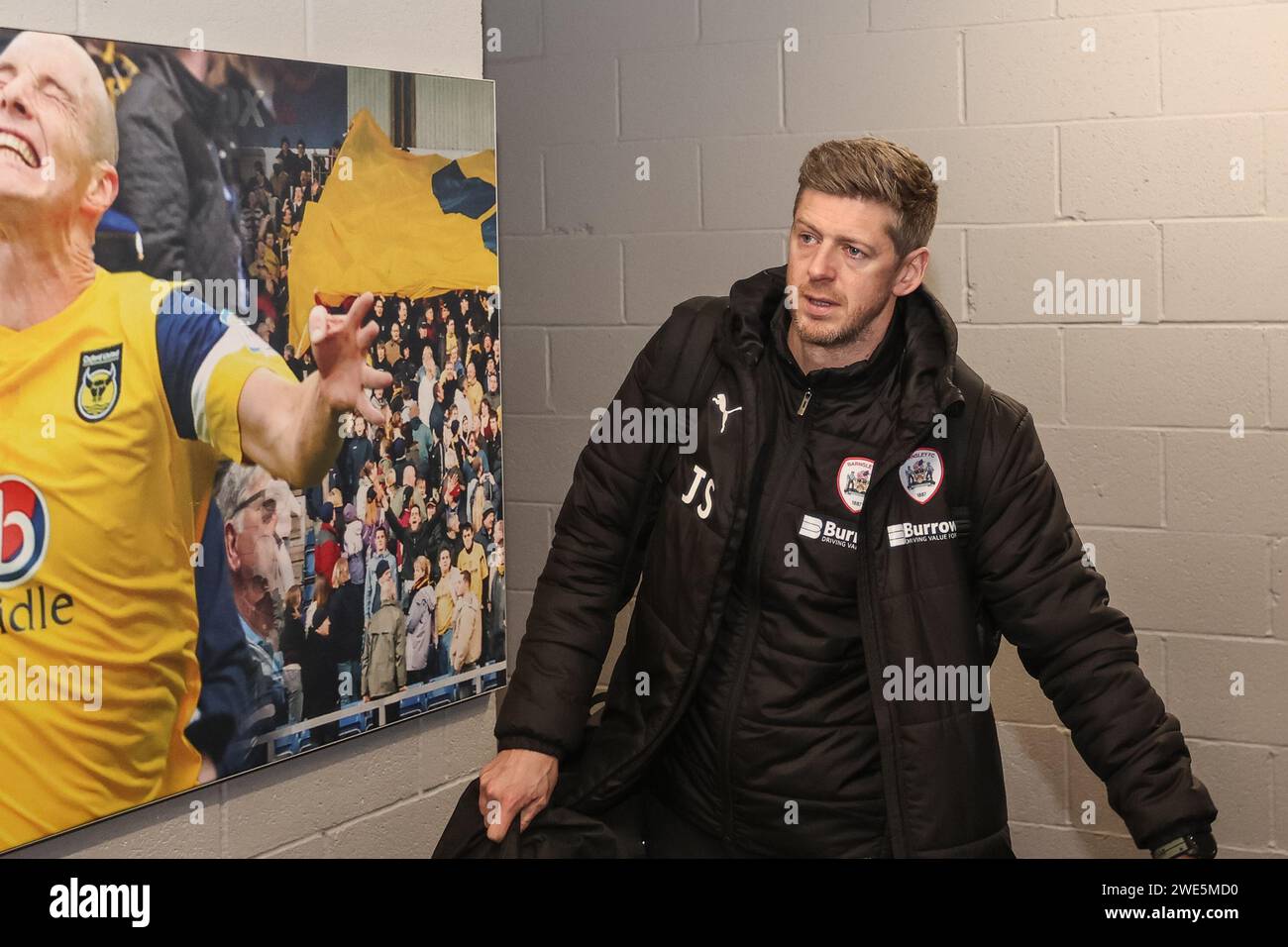 Oxford, UK. 23rd Jan, 2024. Jon Stead first team coach of Barnsley ...