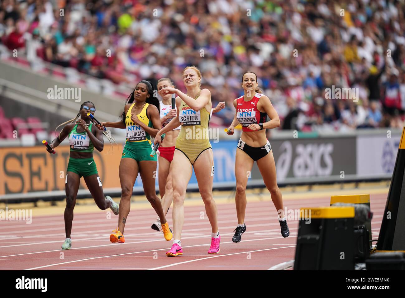 Skadi Schier participating in the 4x400 m Relay at the World Athletics ...