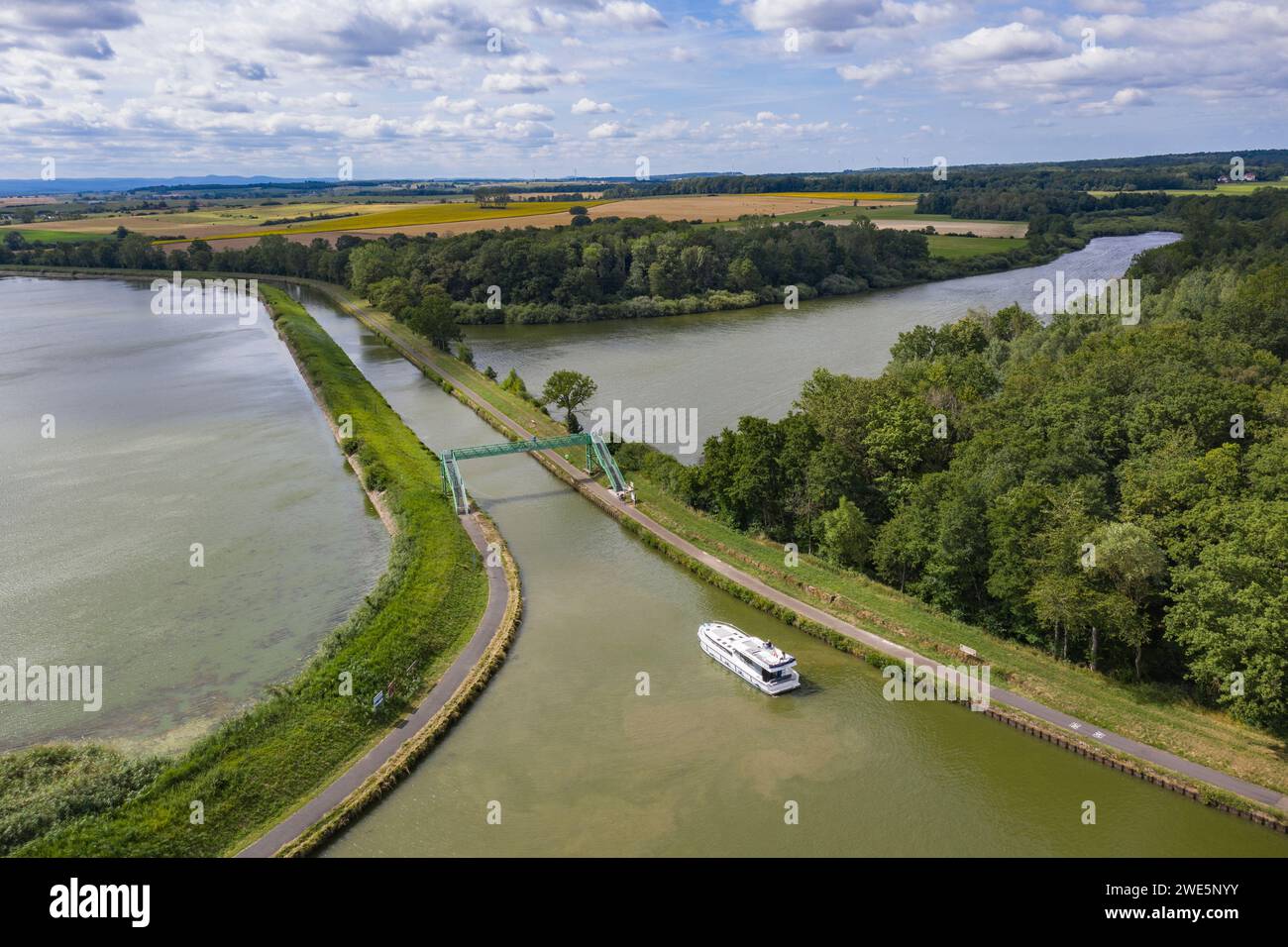 Aerial view of a Le Boat Horizon 5 houseboat on the Canal de la Marne ...