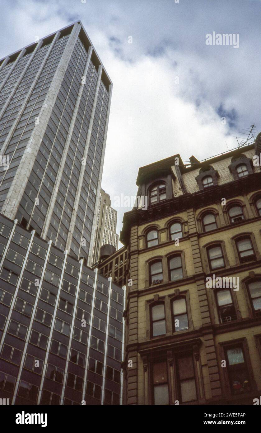 RECORD DATE NOT STATED Manhattan, New York, Juli 1995 *** Manhattan ...