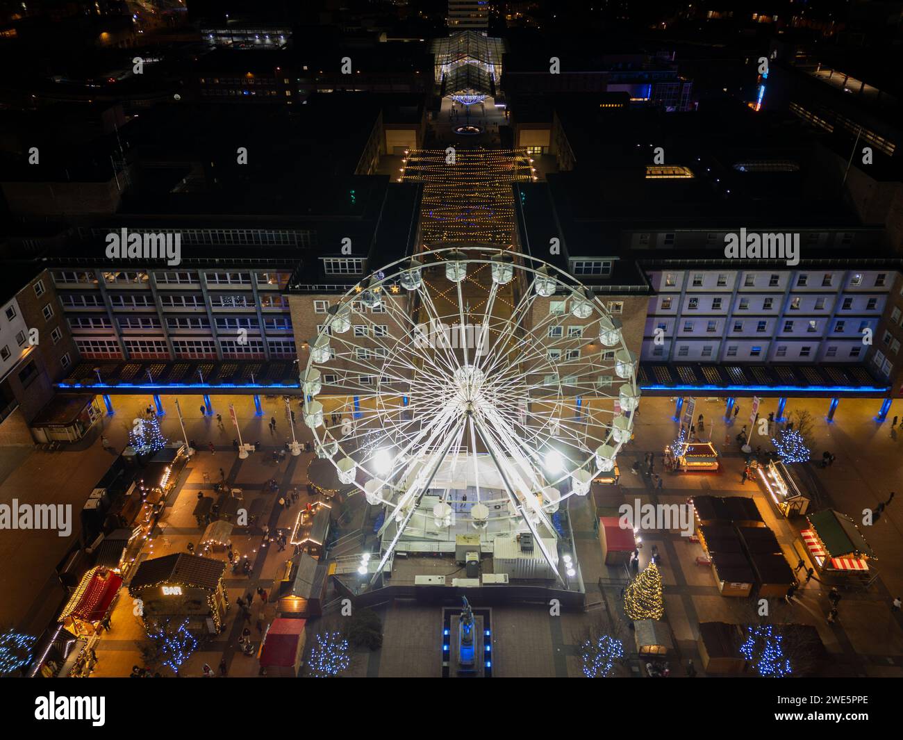 Coventry Christmas market and ferry wheel Stock Photo - Alamy