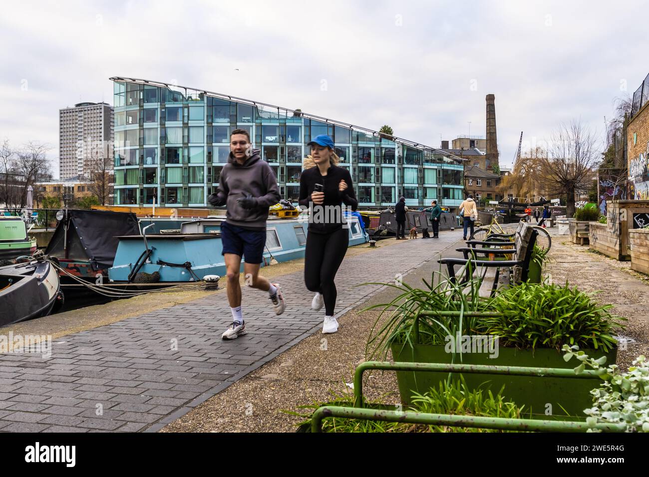 London City Road lock Stock Photo - Alamy