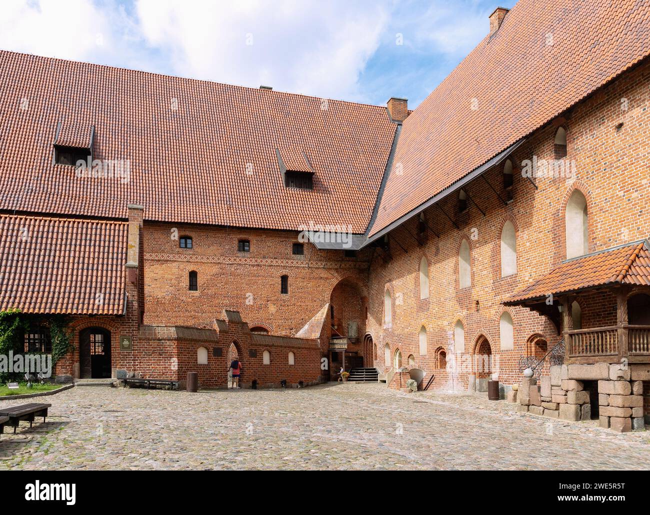 Inner courtyard of the central castle of the Marienburg (Zamek w ...