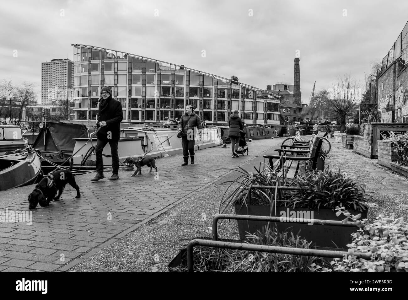 London City Road lock Stock Photo - Alamy