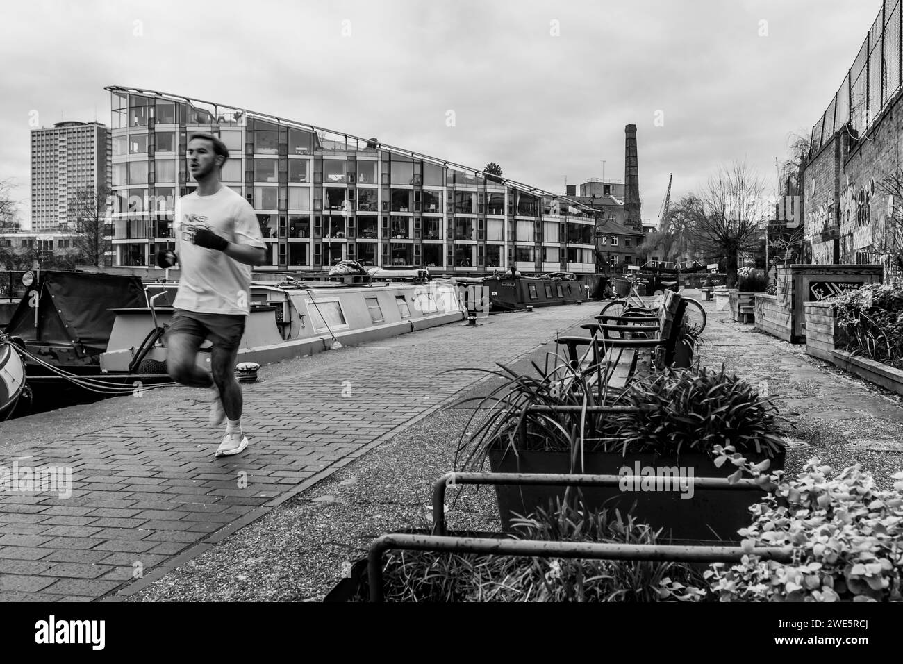 London City Road lock Stock Photo - Alamy