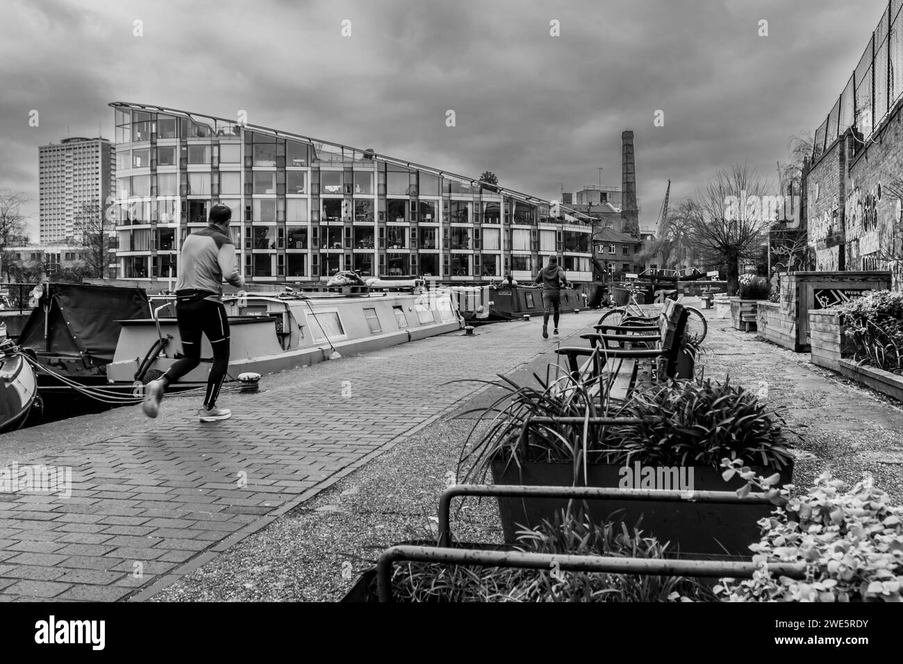 London City Road lock Stock Photo - Alamy