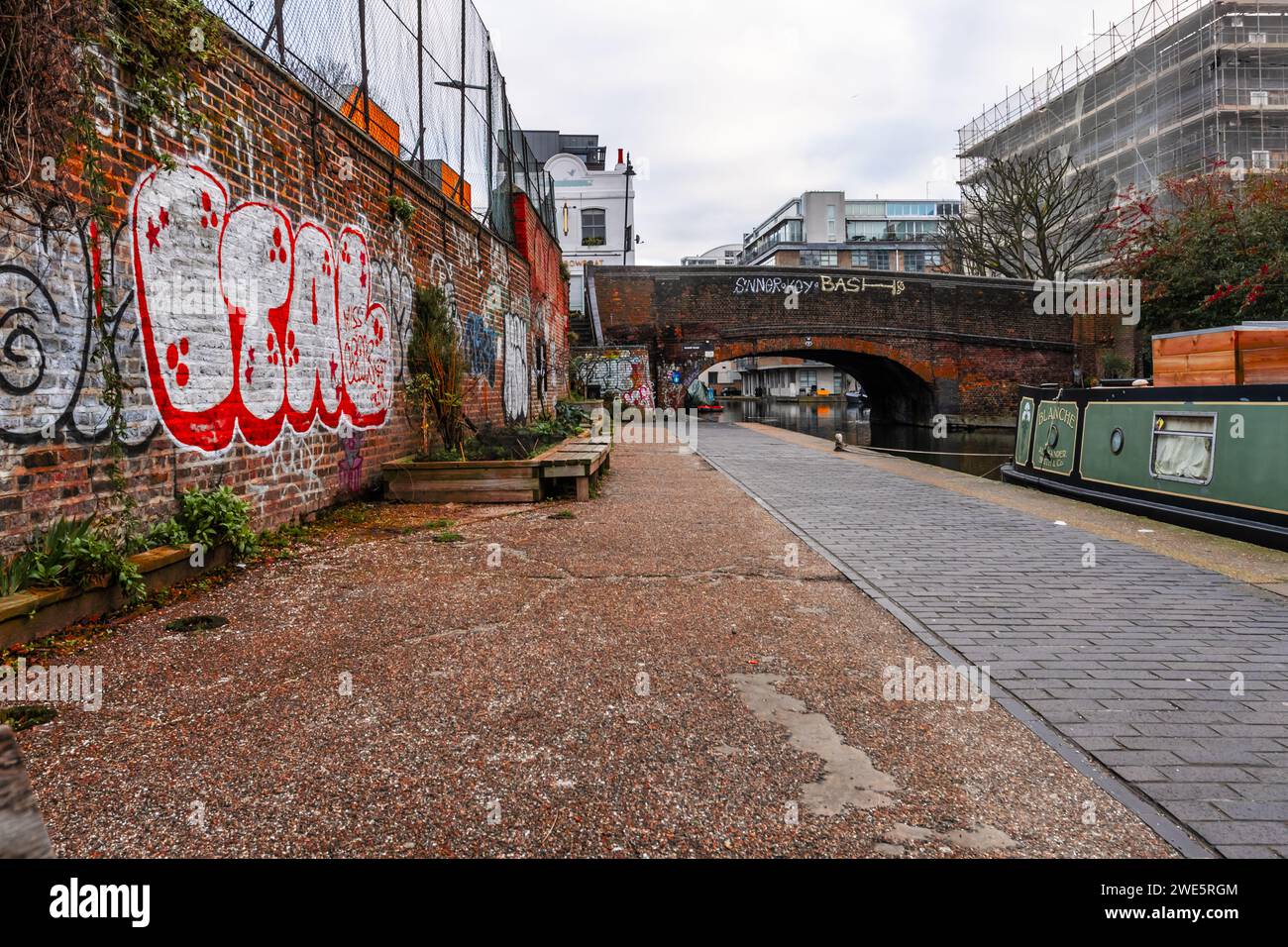 London City Road lock Stock Photo - Alamy