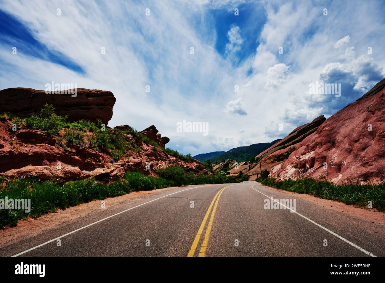 Red rocks road hi-res stock photography and images - Alamy