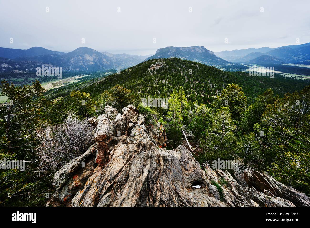 Colorado mountain panorama hi-res stock photography and images - Alamy