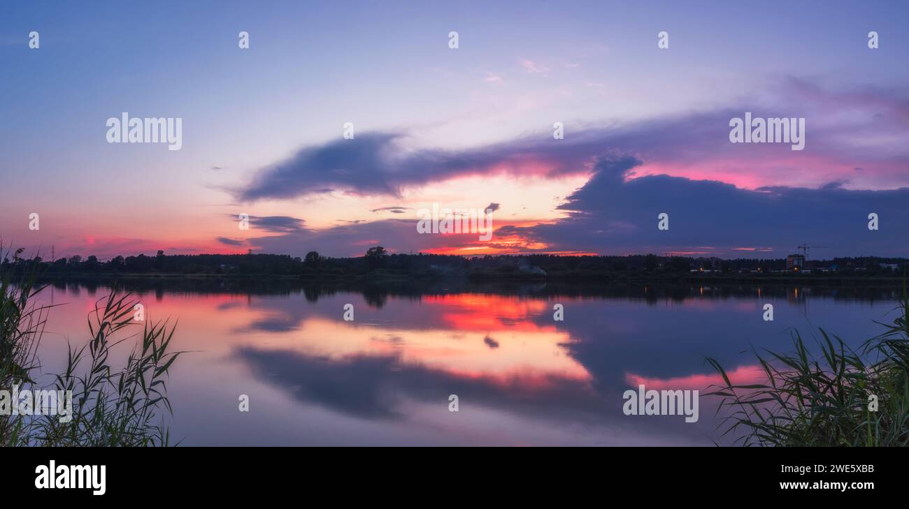 Reflection sky in river water hi-res stock photography and images - Alamy