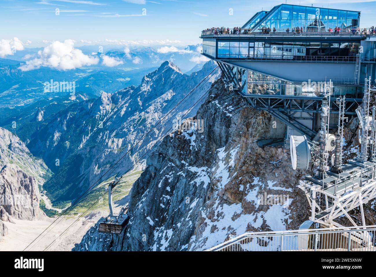 Mountain station of the Bavarian Zugspitzbahn, Zugspitze, Partenkirchen ...