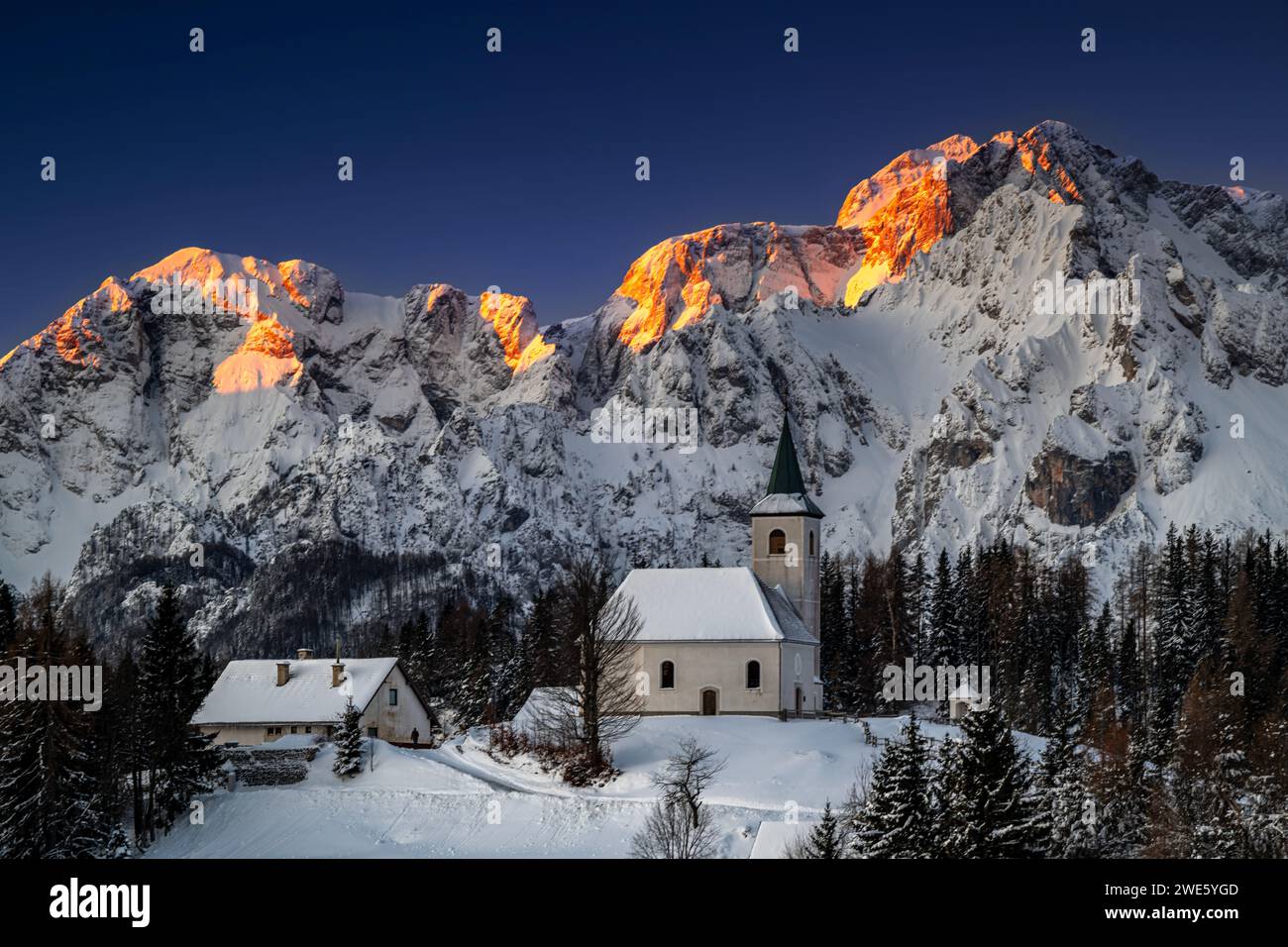 First sun rays Stock Photo - Alamy