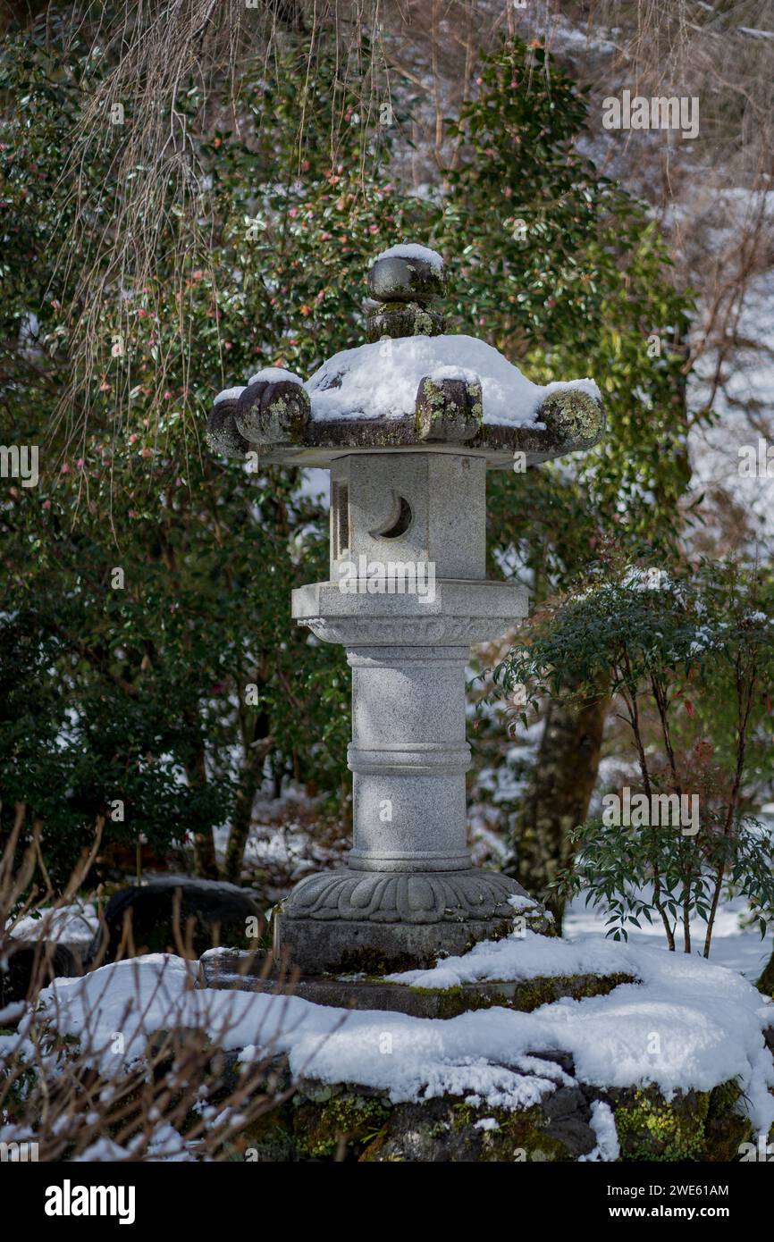 Stone statue covered frost hi-res stock photography and images - Alamy