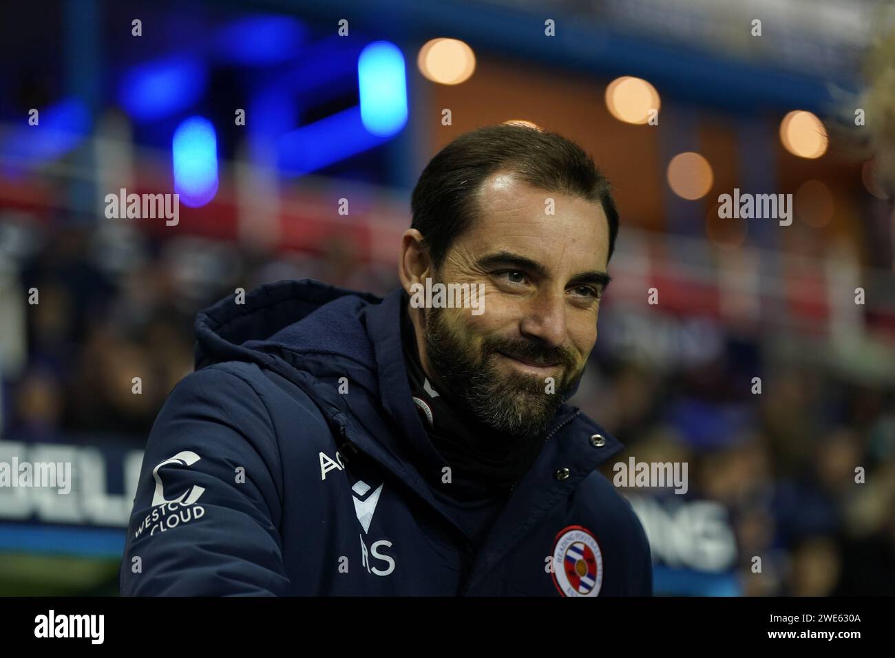 Reading manager Ruben Selles during the Sky Bet League One match at the ...