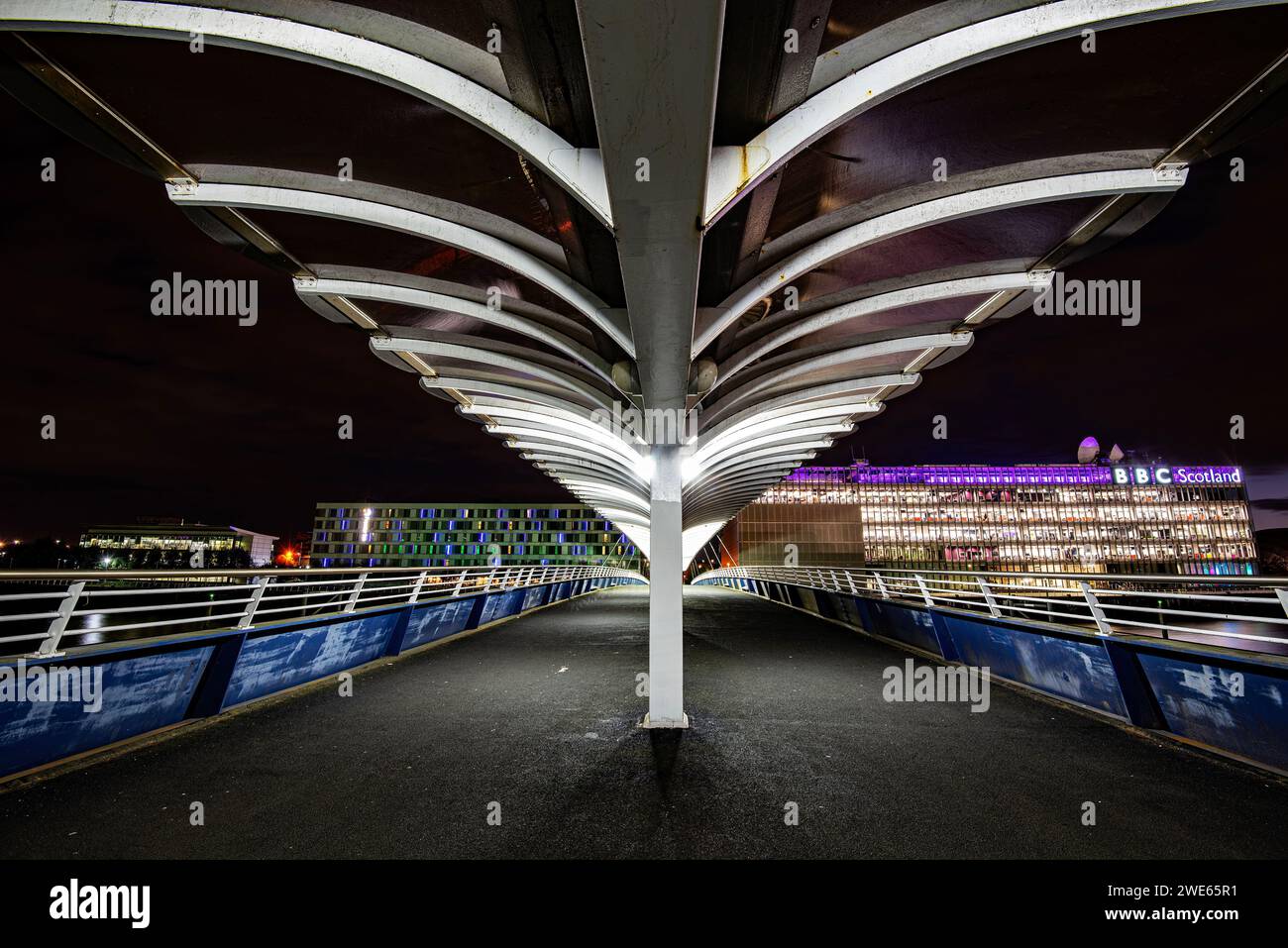 Bell's Bridge apanning River Clyde in Glasgow to BBC Scotland ...