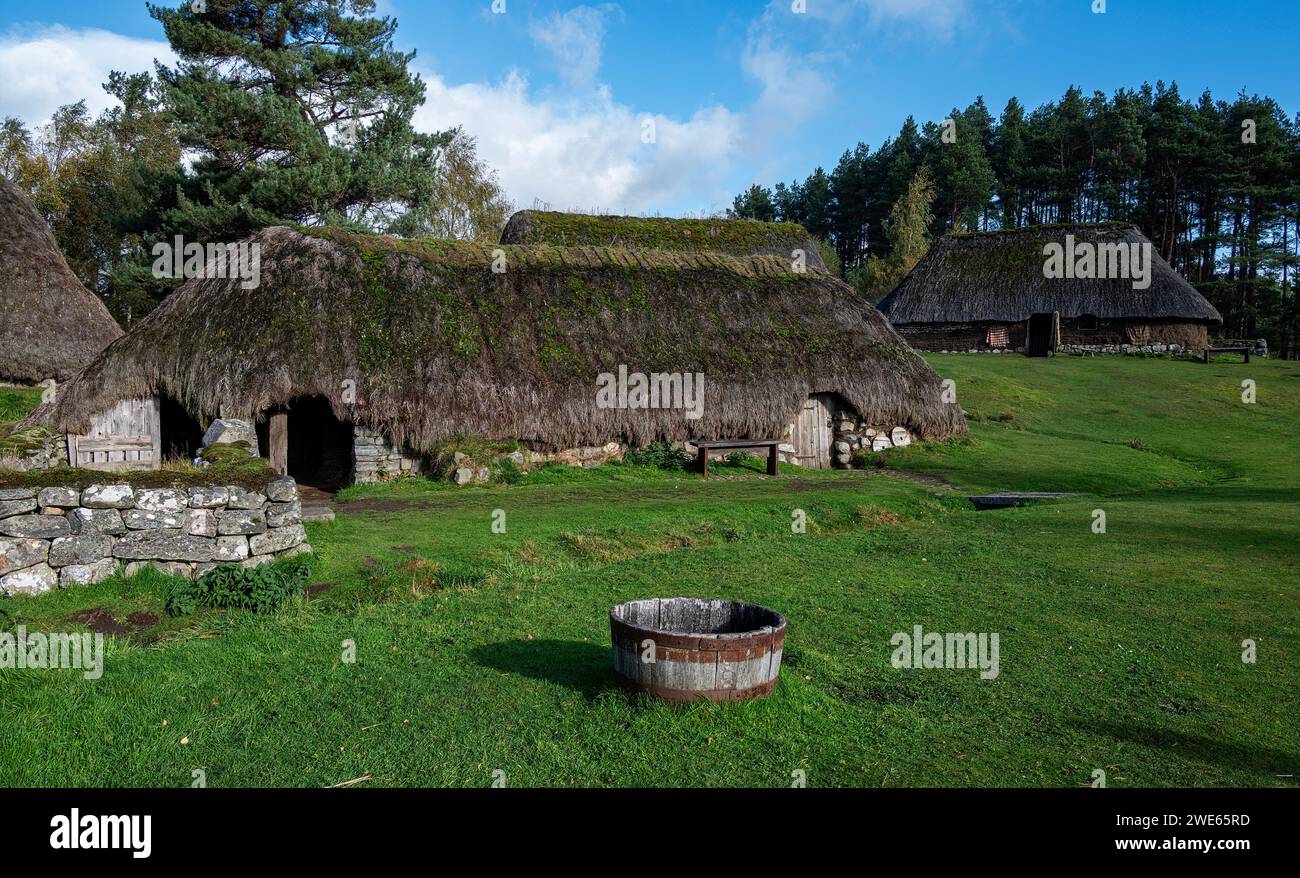 Open timber roof hi-res stock photography and images - Alamy