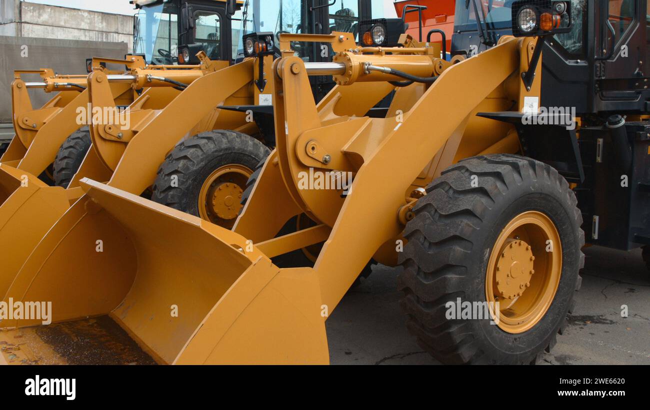 Wheel loaders hi-res stock photography and images - Alamy