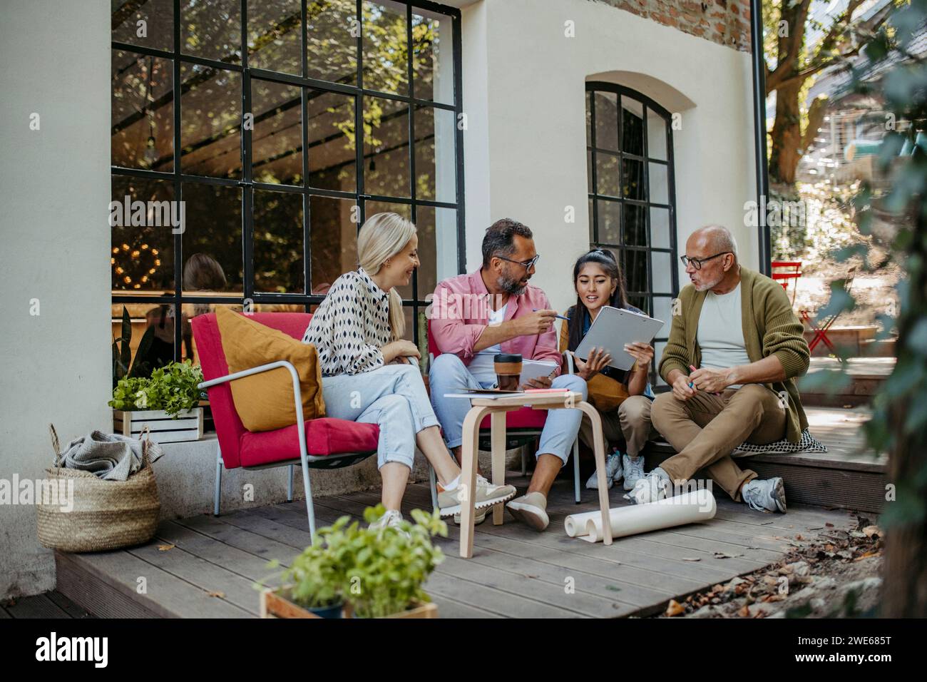 Community achievement hi-res stock photography and images - Alamy