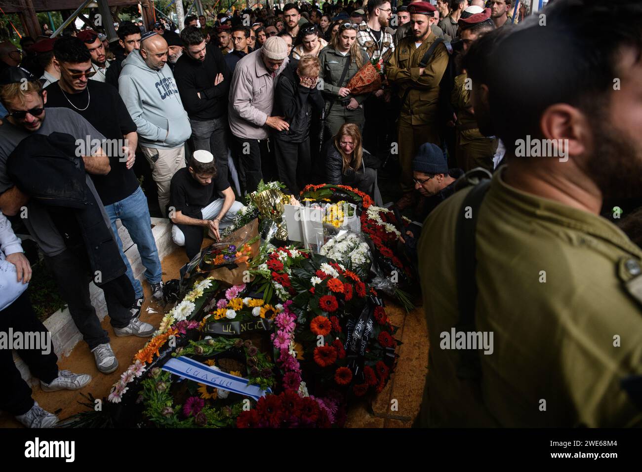 Israel. 23rd Jan, 2024. Israelis mourn during the funeral of Israeli ...