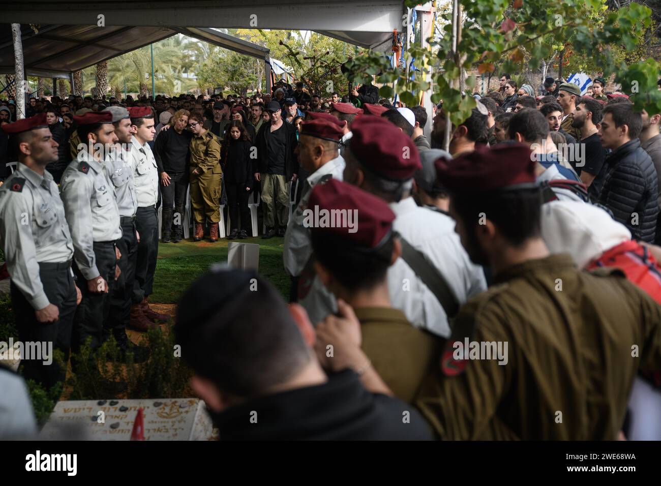 Israel. 23rd Jan, 2024. Israelis mourn during the funeral of Israeli ...