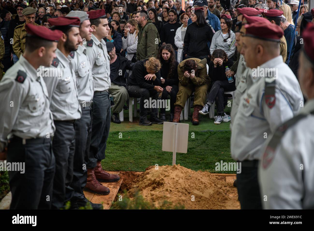 Israel. 23rd Jan, 2024. Israelis mourn during the funeral of Israeli ...