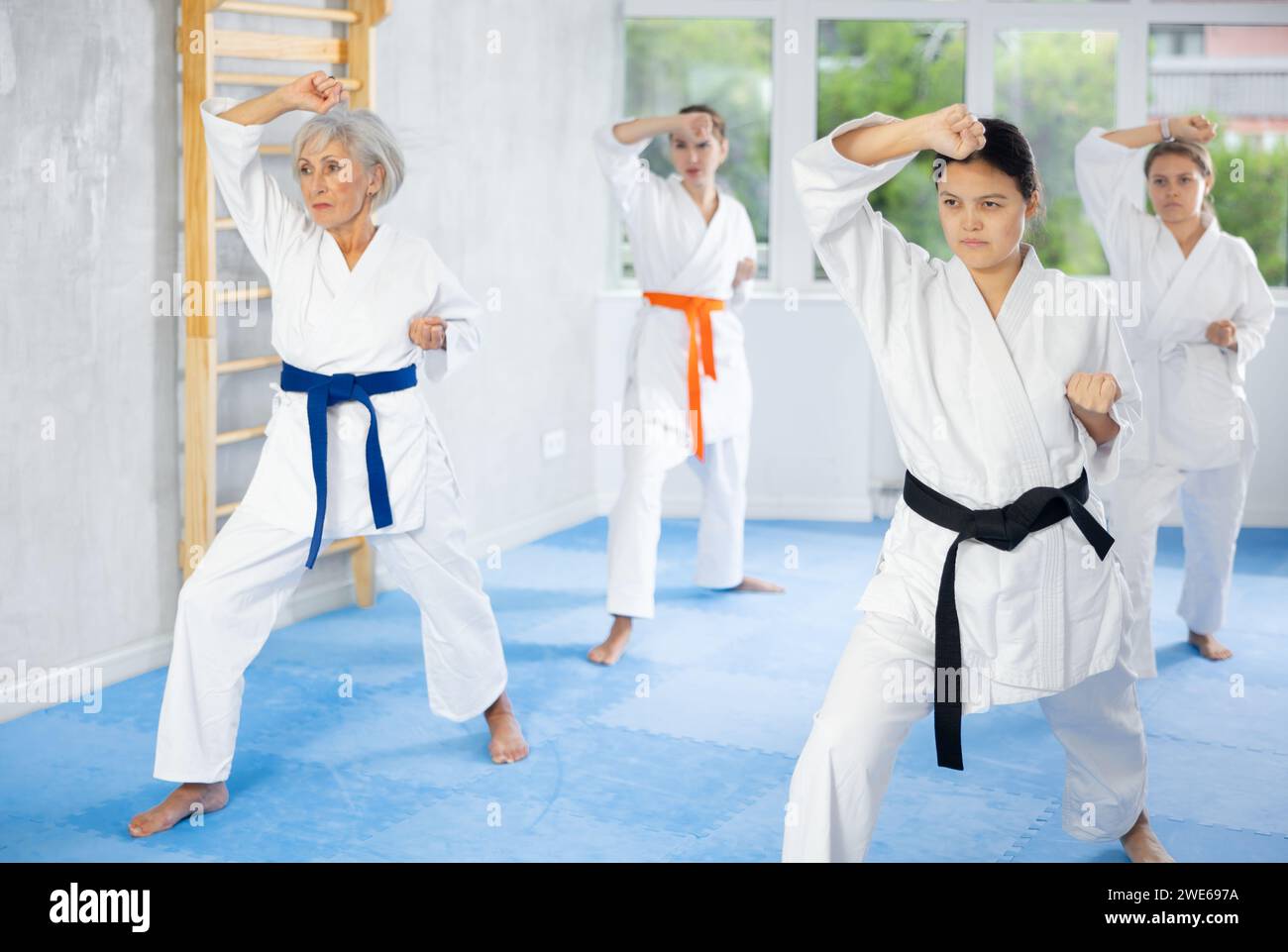 Athletes have starting position and repeating sequence of punches and ...