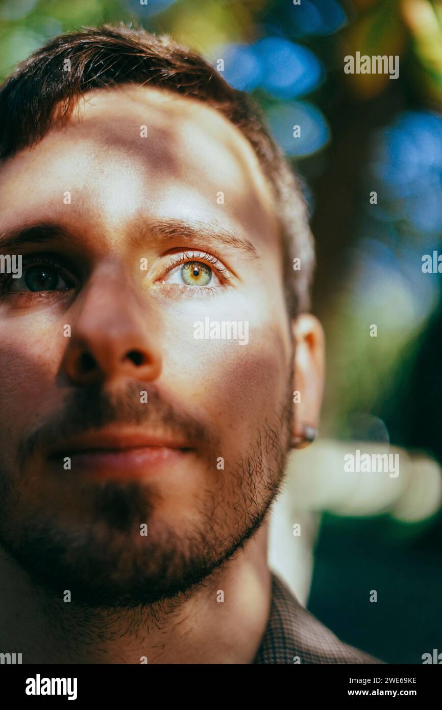 Face backlit hi-res stock photography and images - Alamy