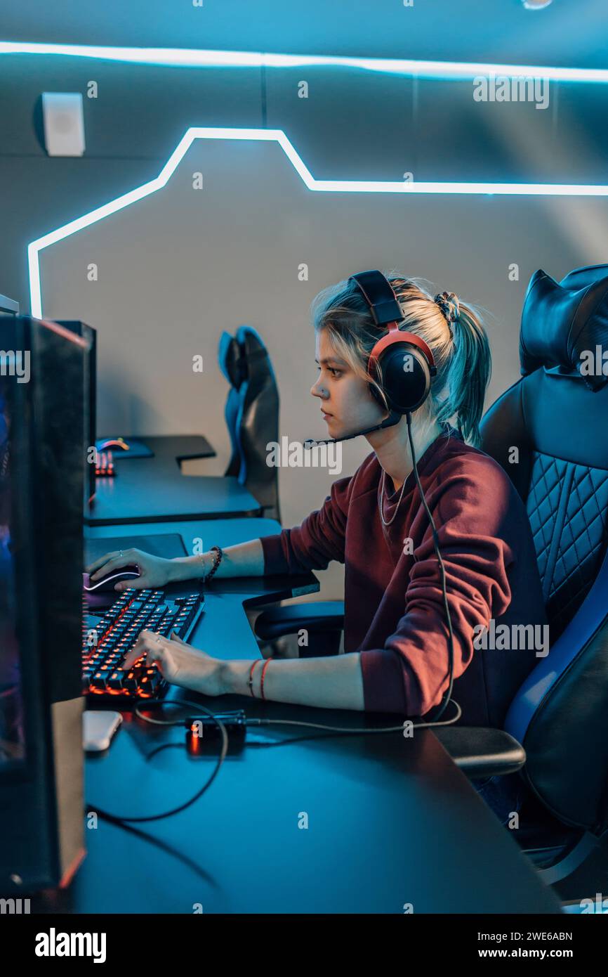 Gamer culture hi-res stock photography and images - Alamy