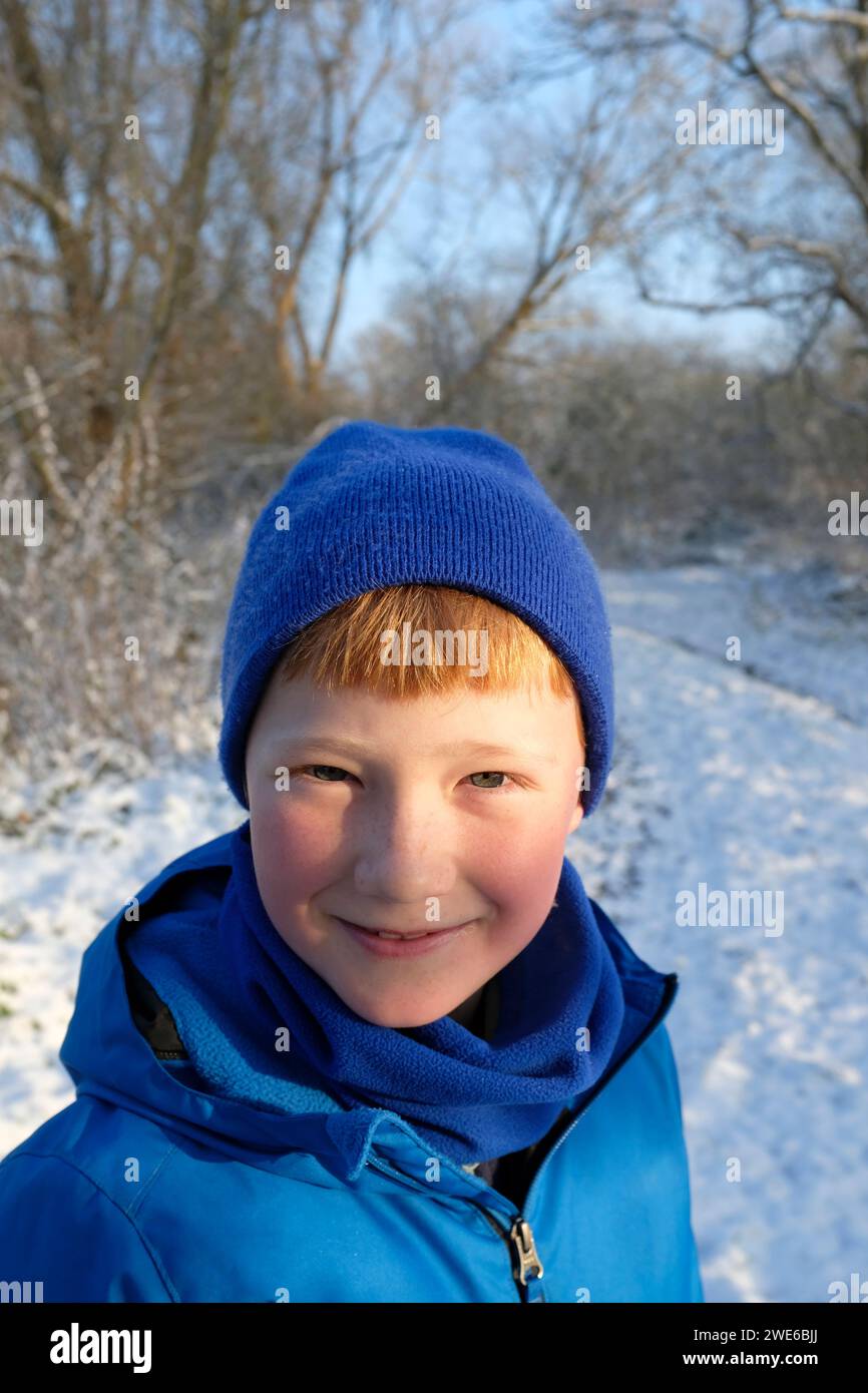 Boy wearing winter hat hi-res stock photography and images - Alamy