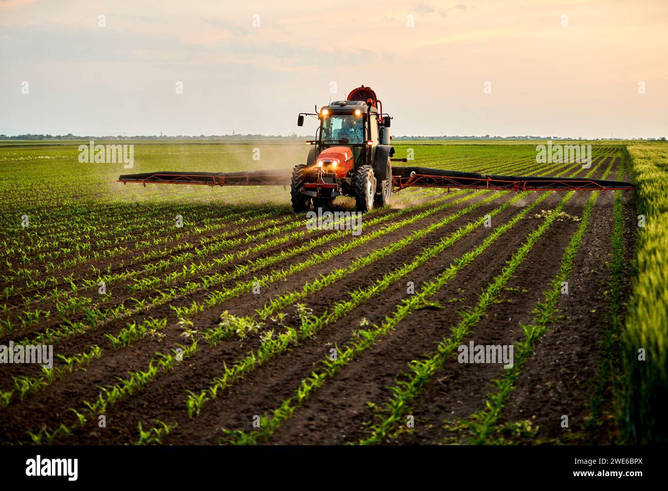 Row crop tractor hi-res stock photography and images - Alamy