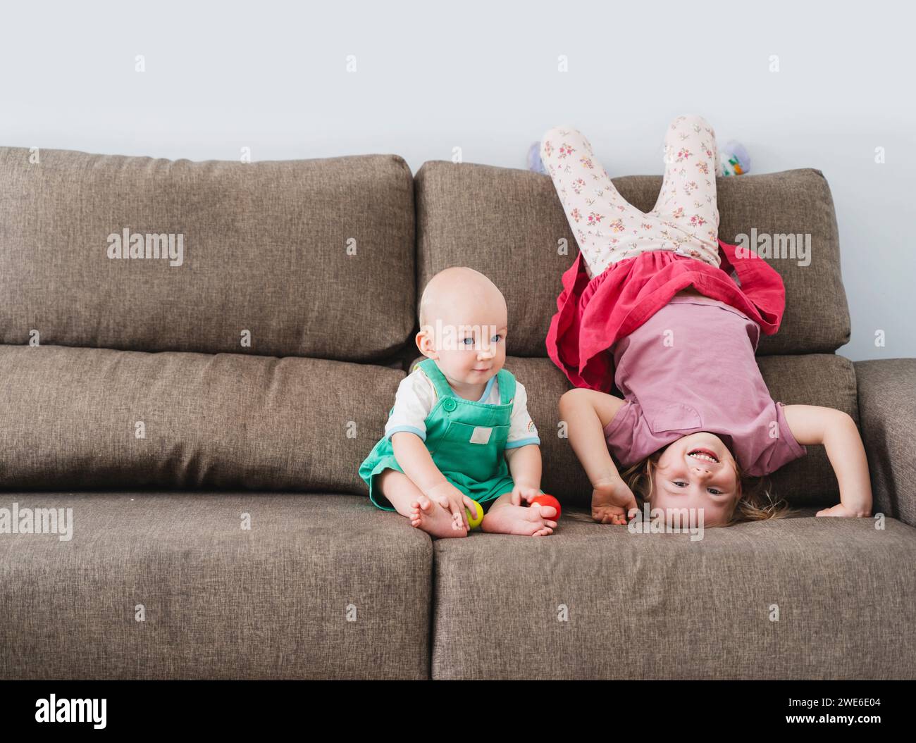 Headstand for girl hi-res stock photography and images - Alamy