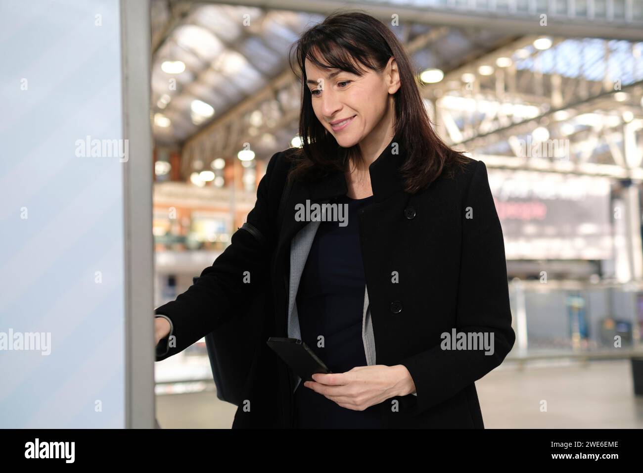 Black ticket machine hi-res stock photography and images - Alamy