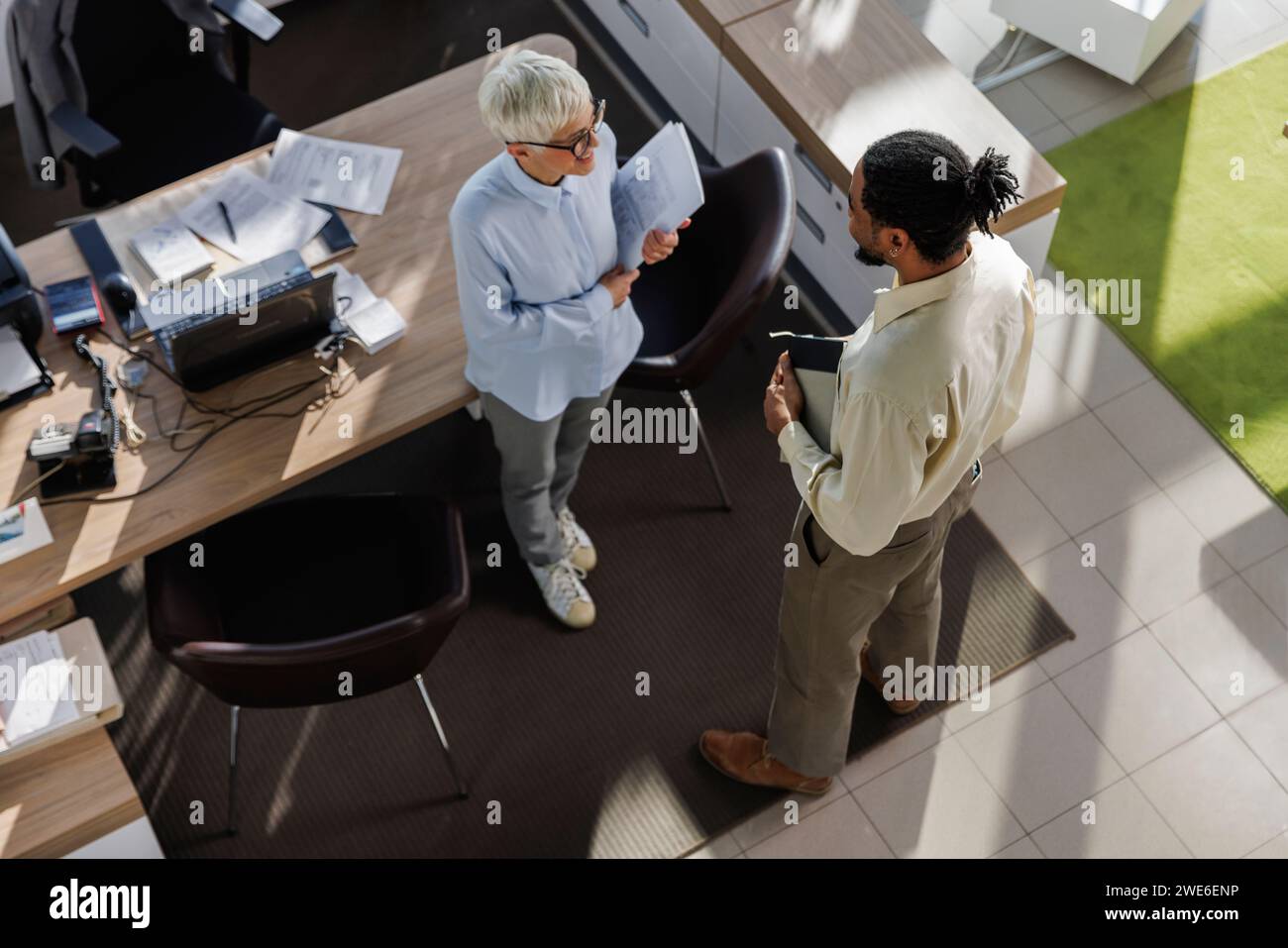Interviewer hi-res stock photography and images - Alamy