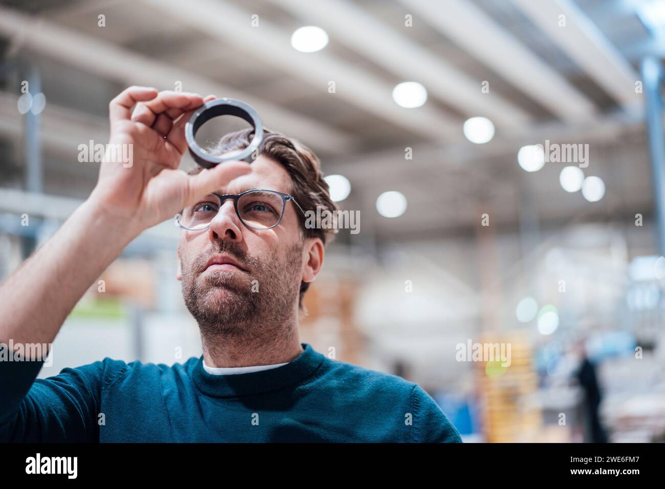 Metal circle engineering hi-res stock photography and images - Alamy