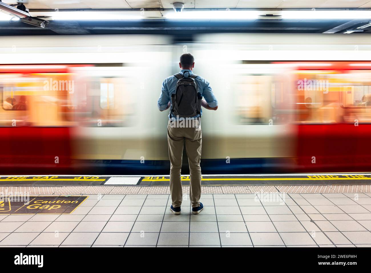 Businessman travel movement hi-res stock photography and images - Alamy