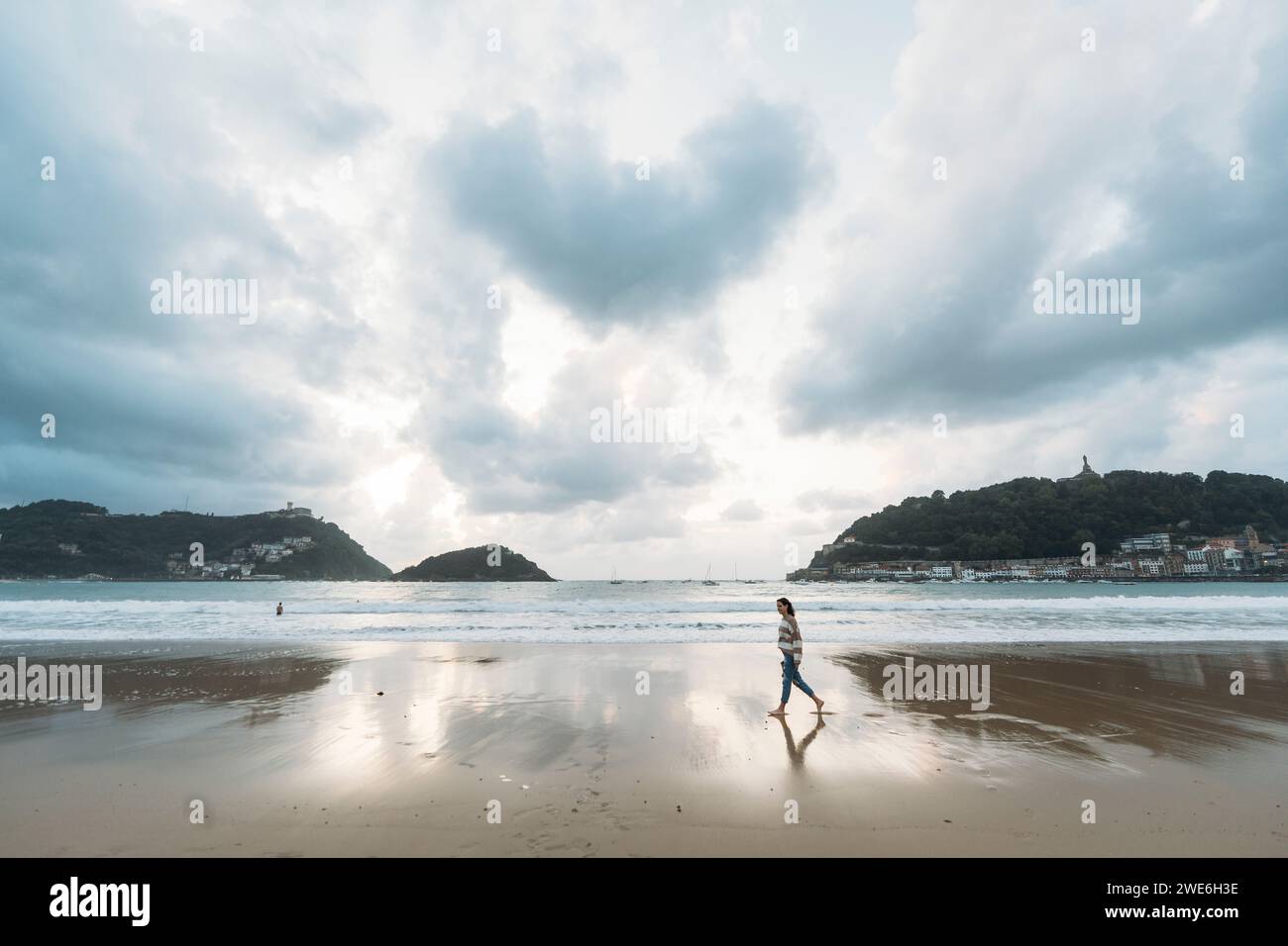 Full concha hi-res stock photography and images - Alamy