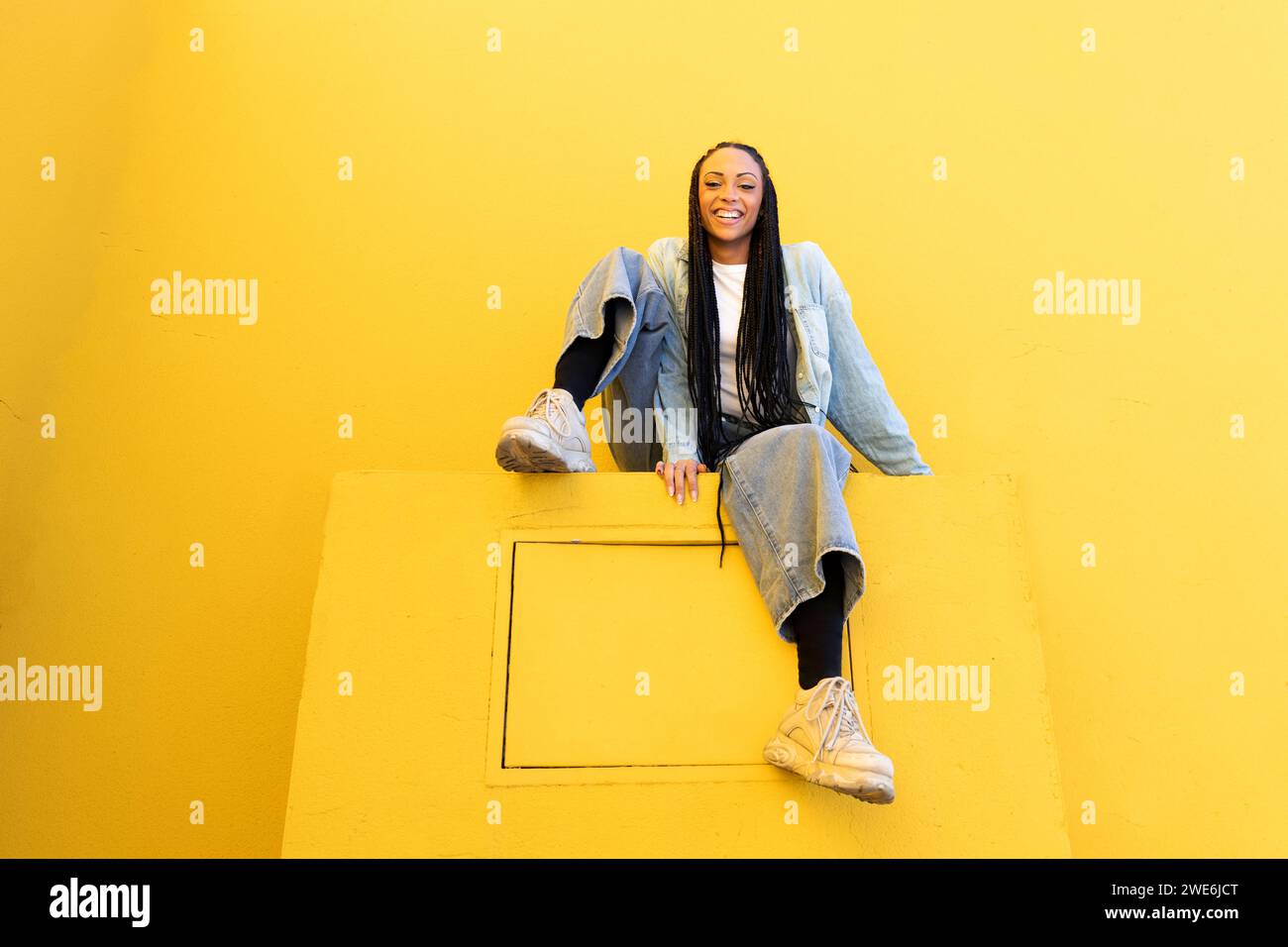 Happy looking concrete block hi-res stock photography and images - Alamy