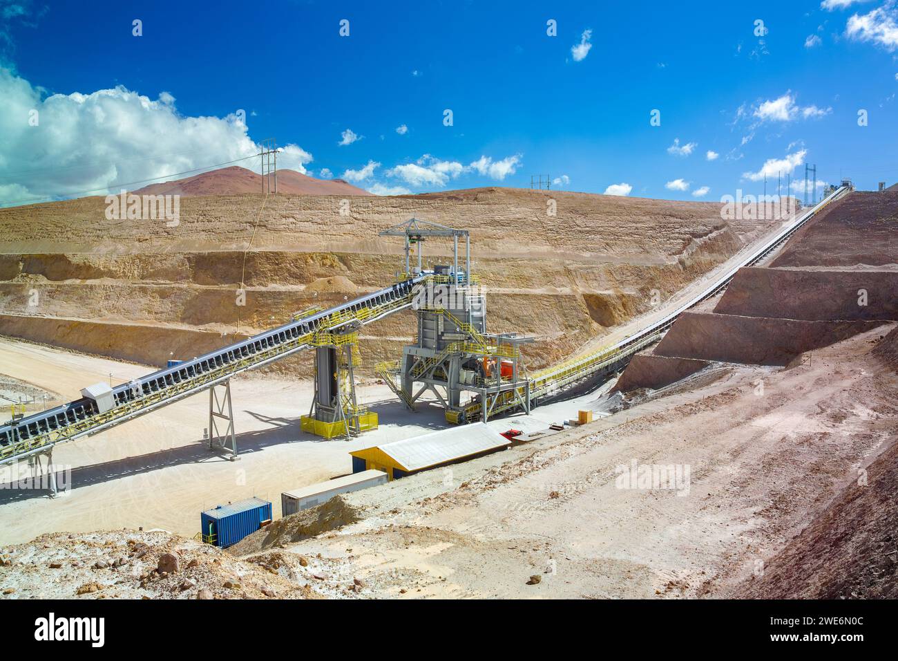 Rock conveyor hi-res stock photography and images - Alamy