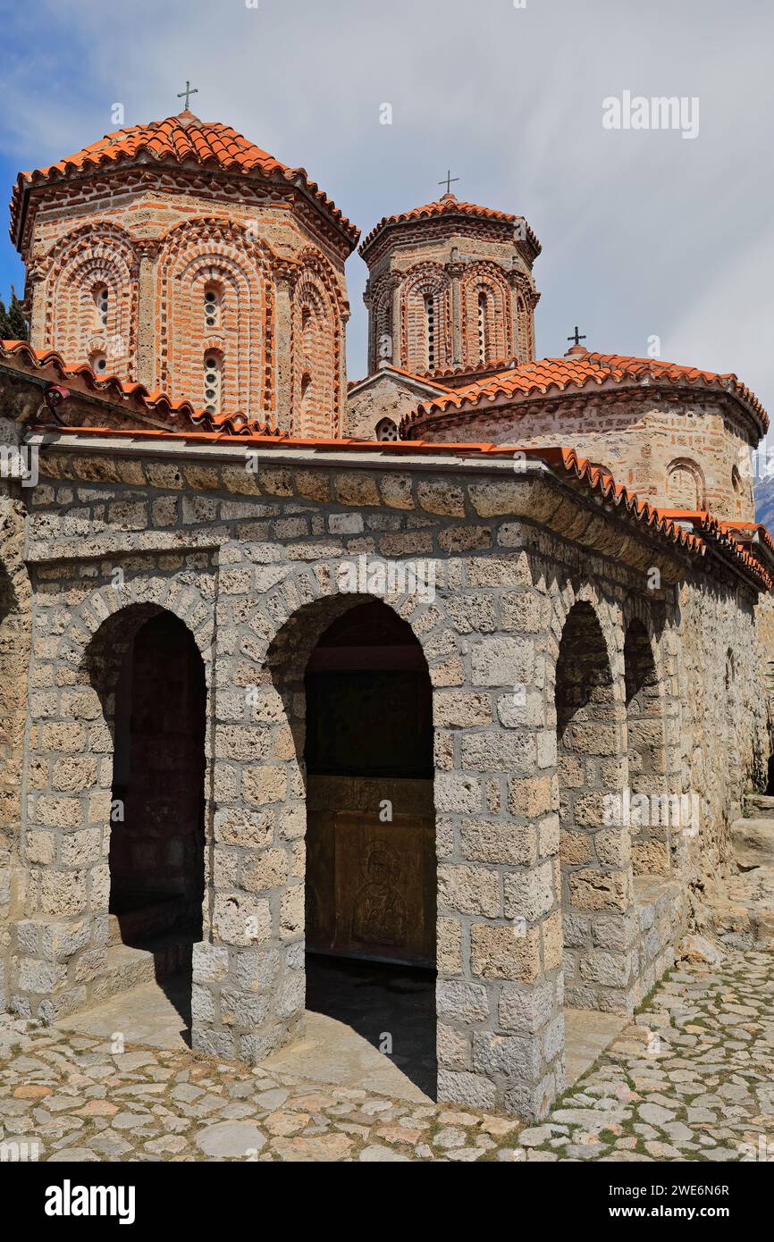 265+ Multidomed Byzantine-style, XVI c.rebuilt Church of the Holy ...