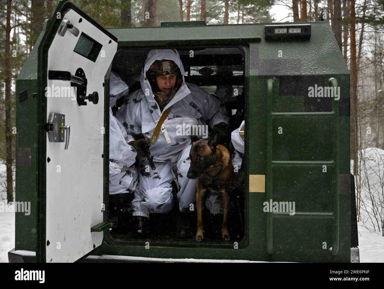 Ukrainian border guards patrol hi-res stock photography and images - Alamy