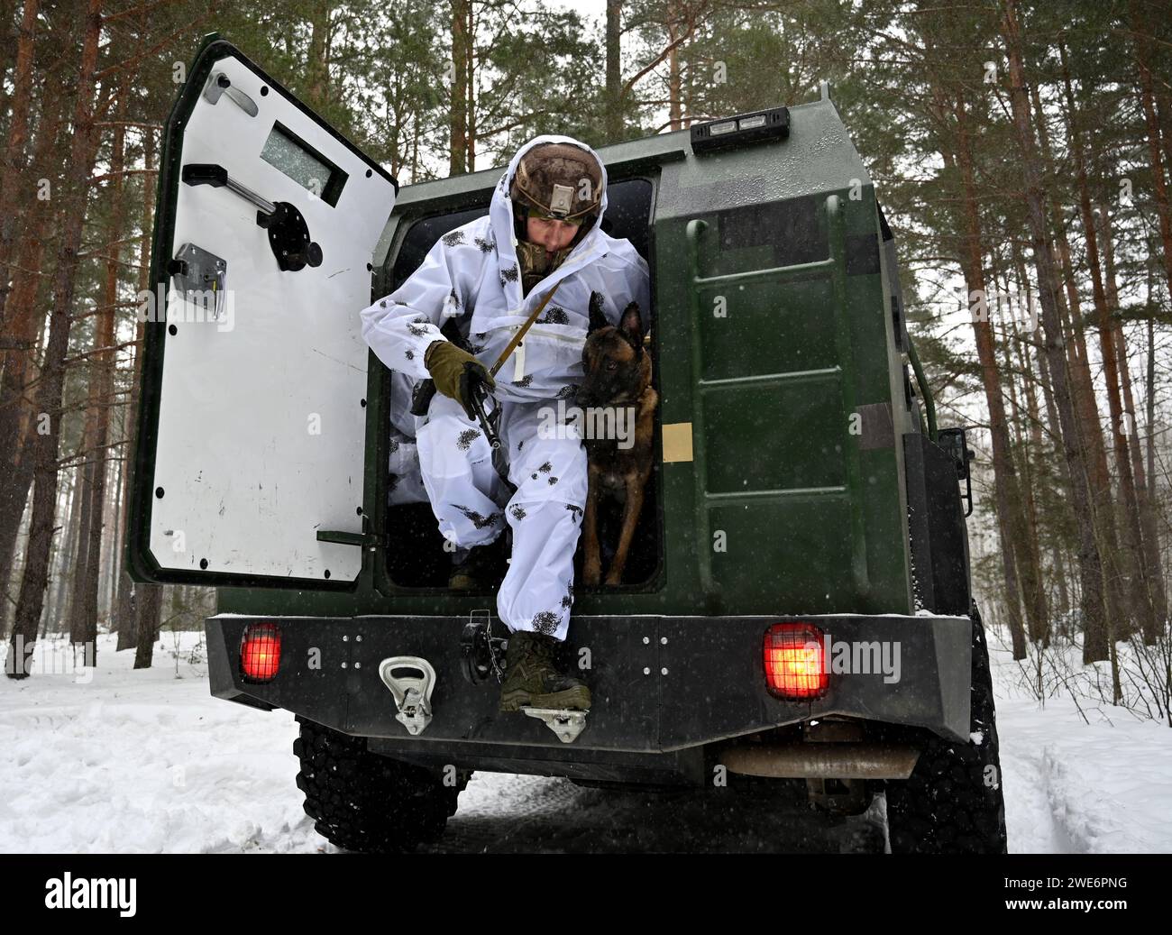 Ukrainian border guard hi-res stock photography and images - Alamy