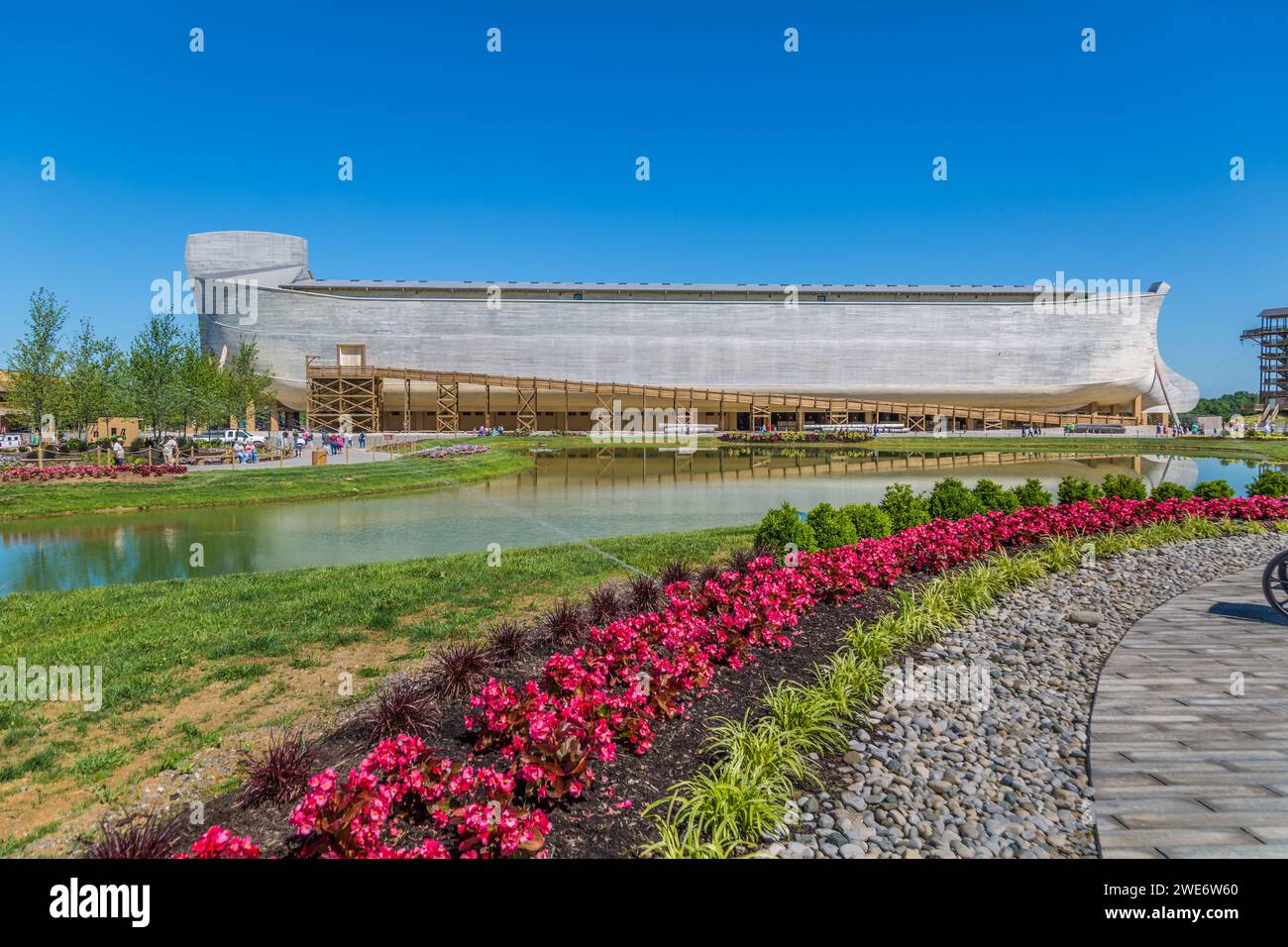 Life-size replica of Noah's Ark at the Ark Encounter historically ...